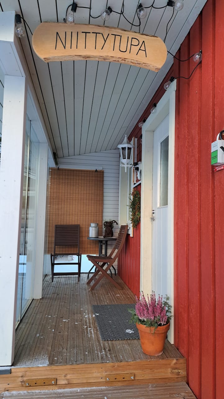 Niittytupa :Autotallin Päädyssä Oleva Kaksio. - Kempele