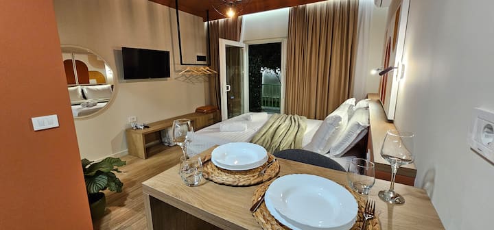 Olive Garden Terracotta Apartment - Albania