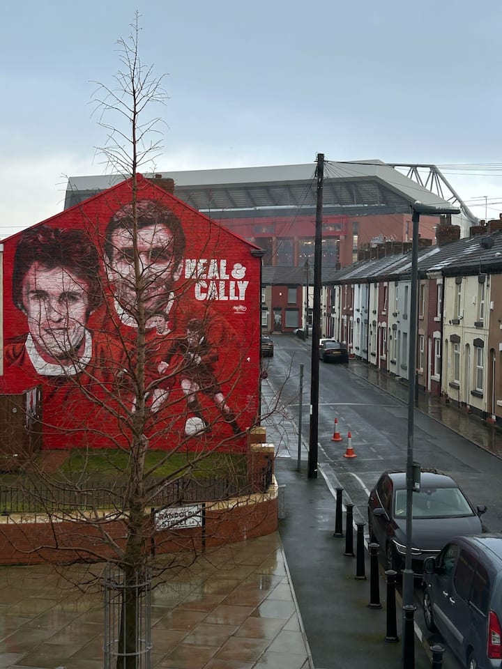 Anfield 5 Min Walk, Sleeps 7. 4br 5beds 3bathrooms - Liverpool