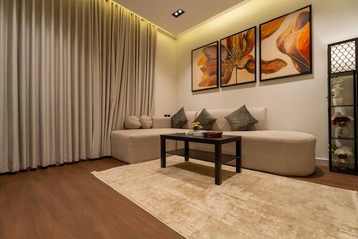 The Cozy Night/self-check In - دخول ذاتي غرفه صاله - Riyadh