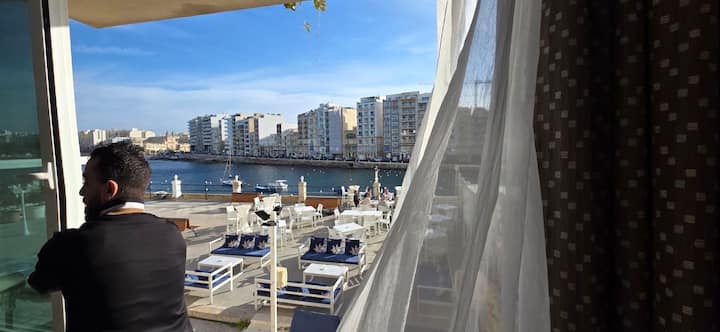 Seaview Apartment St Julian’s - Malta