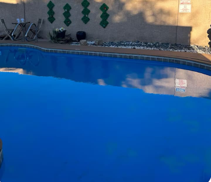 Private Home /Pool ! - Las Vegas