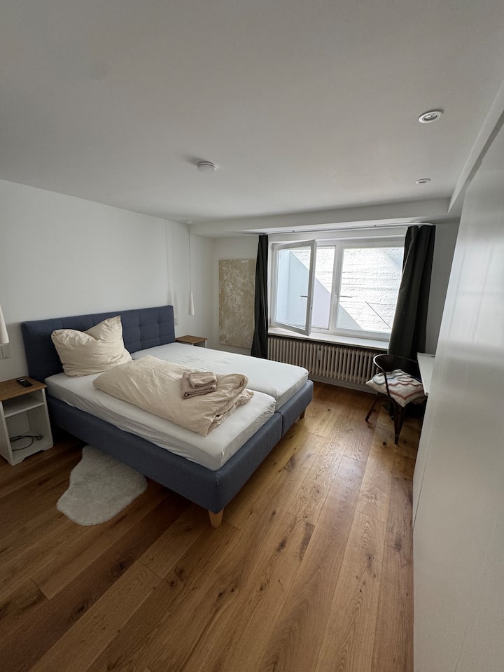 Cozy Apartment With Daylight Bathroom - Neubiberg