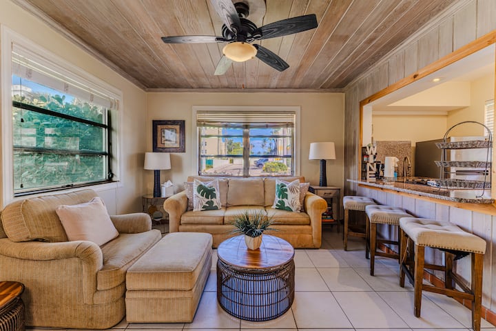 Beach Condo Getaway! - Delray Beach, FL