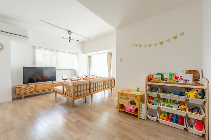 【子連れ家族がくつろげる宿】駅まで1分/天王寺、難波近く/静かな住宅街/洗濯乾燥機有り/キッズ用品 - Japan