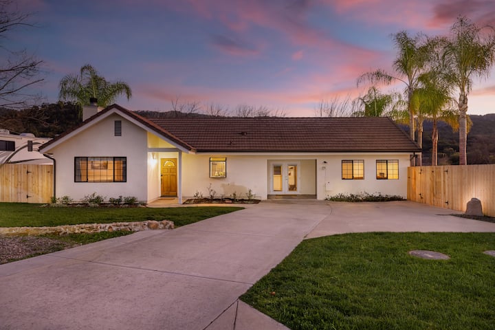 Ranch Guest House With Topa Topa Mountain Views - Ojai, CA