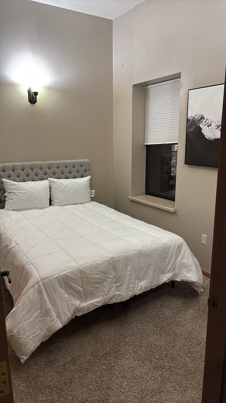 Cozy Condo On The Square - Stevens Point, WI