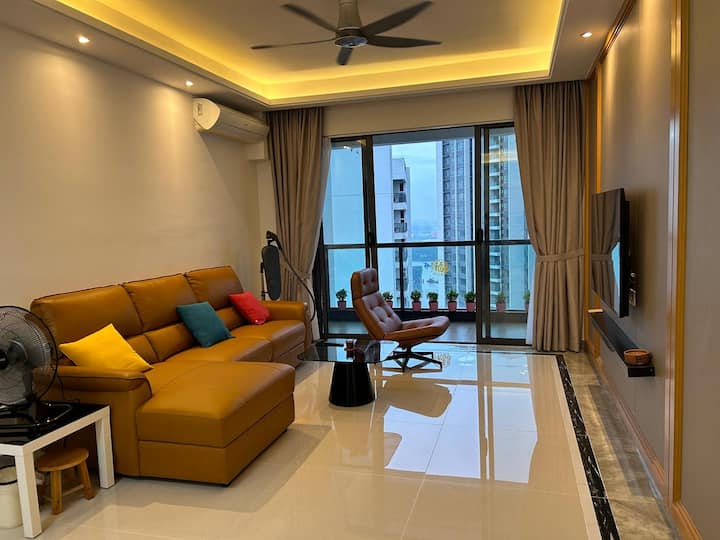Luxurious Modern 3-br Apt - Singapore