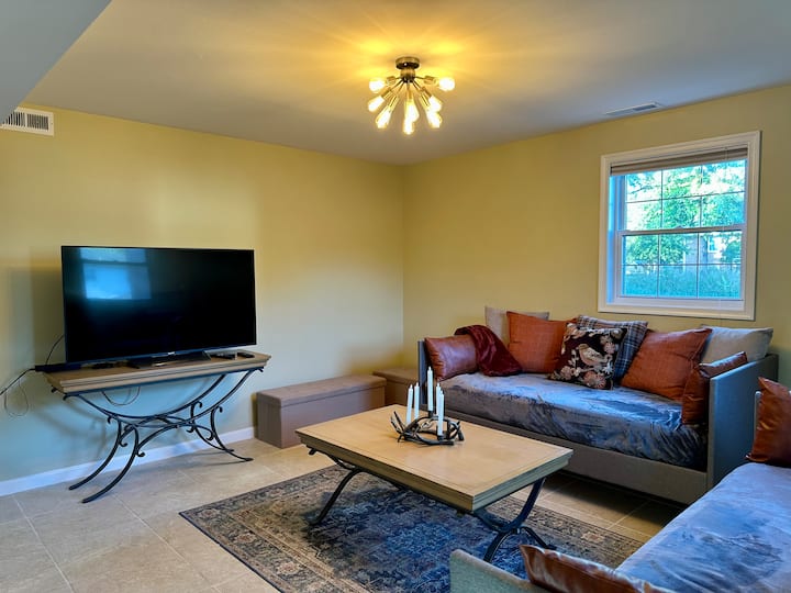 Hilltop Haven - Clinton, MD