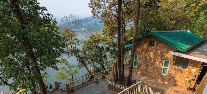 Stay In  Rustic Stone House Retreat By The Lake - Bhimtal
