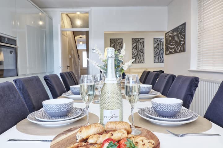 Southend•sleeps8•freeparking•nrbeach•fastwifi• - Southend-on-Sea