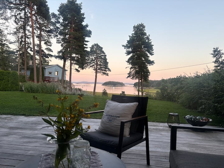 Moderne Hytte, Sjøutsikt Og Rolig. Stor Uteplass - Norway