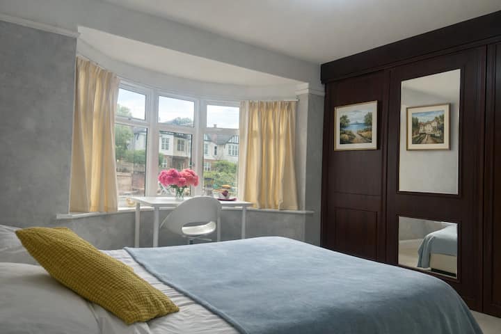 Cozy Double Room Near Station & Town Centre - Maidenhead