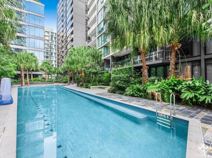 Luxury Stay-w/city View, Free Parking+pool+wifi - Brisbane