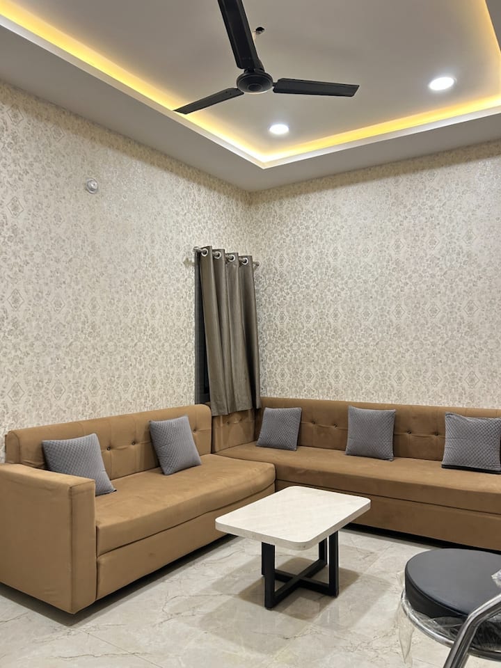 @Stay.hives Fully Furnished 1bhk Flat In Indore - Indore