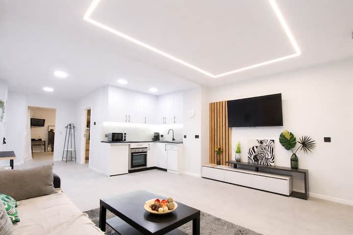 Newly Renovated Apartment With Private Terrase - Manises