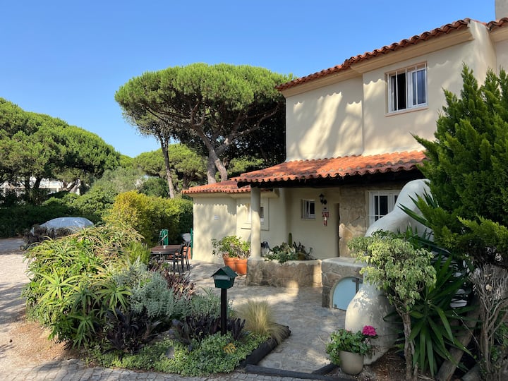 2 Bedroom Vila Quinta Da Marinha - Cascais