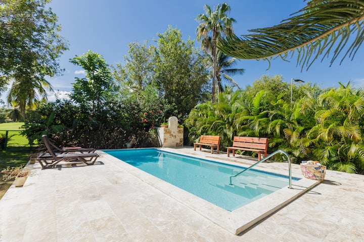 Golf View Villa With Private Pool, Near The Beach - Punta Cana