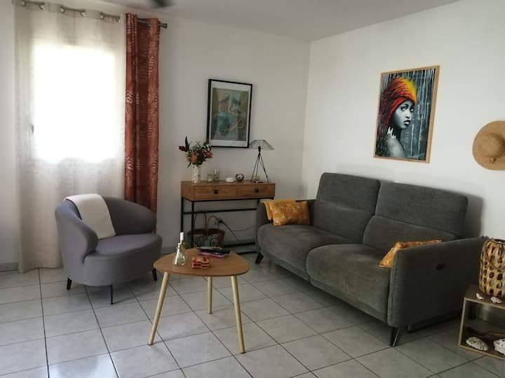 Joli F3 Meublé - Saint-Pierre