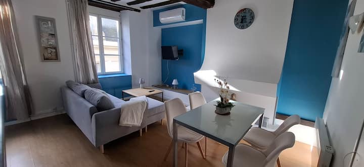 Appartement Situé Au Pied De La Cathédrale ! - Laon