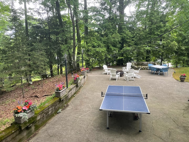 Top Of The Hill On Glenn - Petoskey, MI