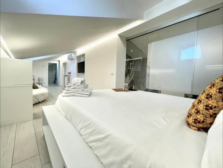 Mariarosasuitesloft - Como