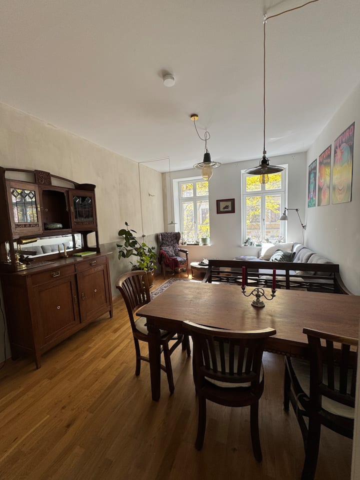 Wabi-sabi Hideaway – Minimalistisch An Der Eisi. - Leipzig