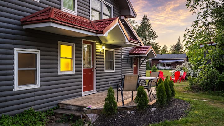 Beach Side | Free Parking | Sleeps 8 - Port Elgin