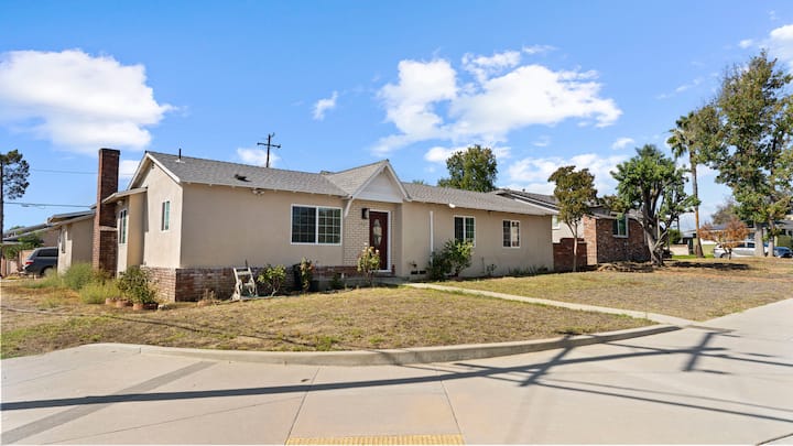 Cozy La Retreat | Easy Access | Near La Attraction - West Covina, CA