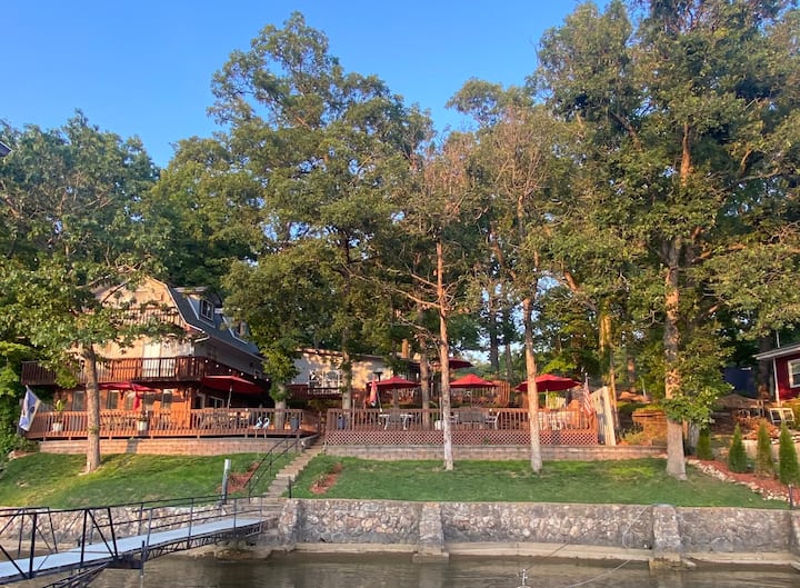 Spacious Family Lake Home - Lake Ozark, MO