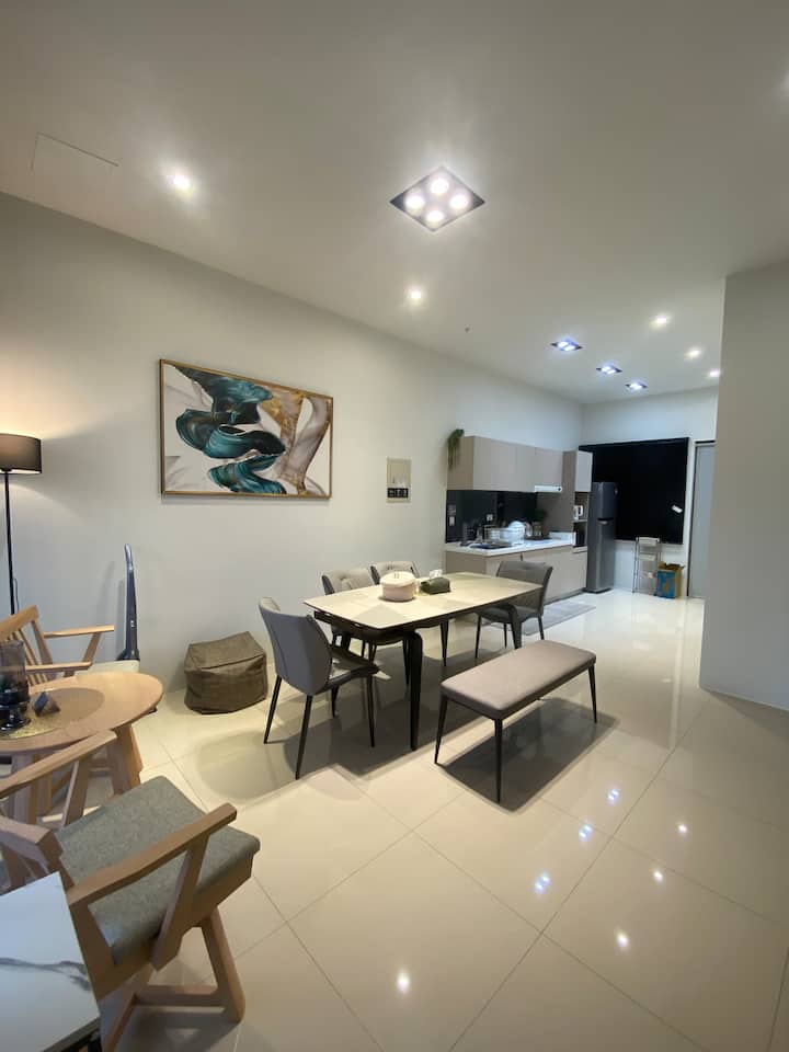 Fengshan Vibrant Bnb - 쭤잉 구