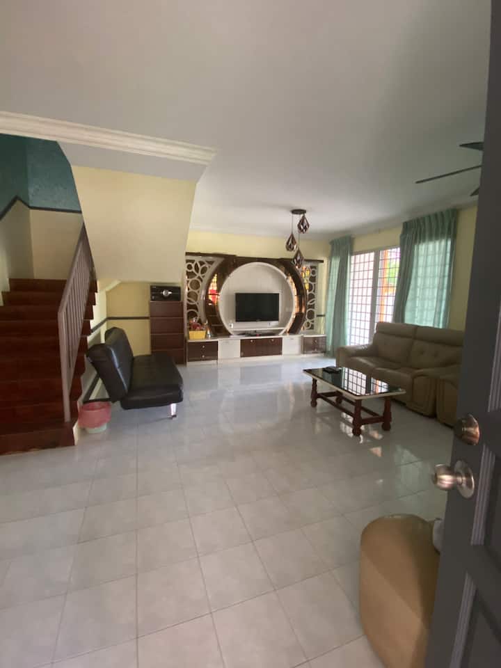 Taman Bamboo Homestay - Bintulu