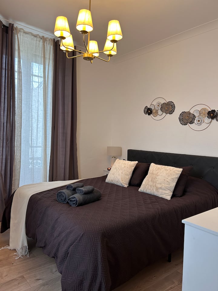 Appartement Chaleureux En Centre Ville - Nîmes