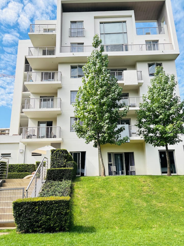 Rosebank Luxury Apartment - Johannesburg