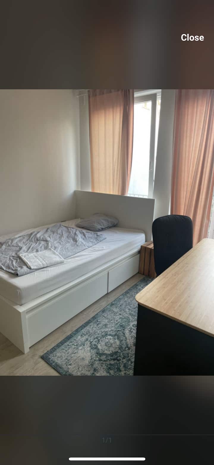 Zimmer In Eimsbüttel - Hamburg