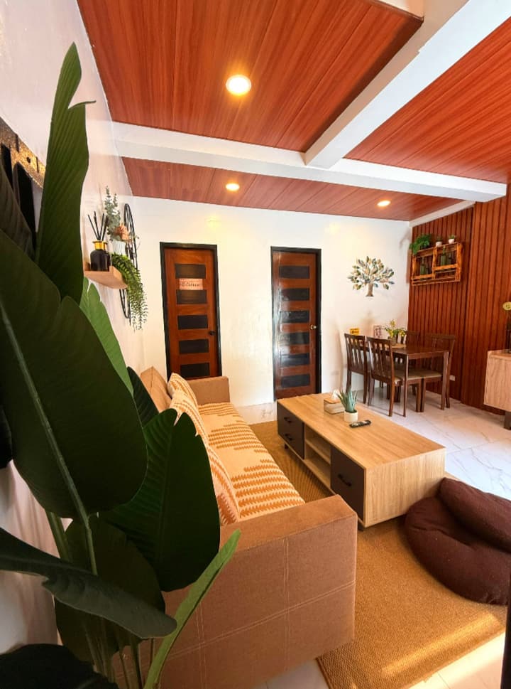 Calev's Transient House 3 - Vigan