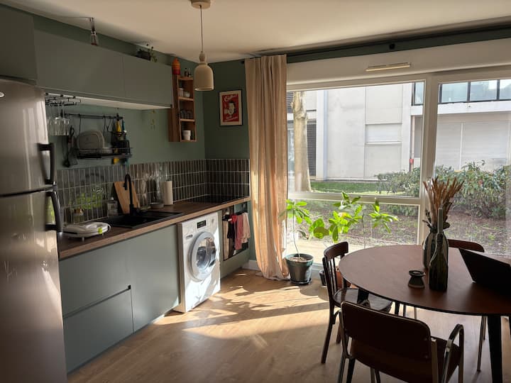 Appartement 2p Lyon 7 Proche Em - Lyon