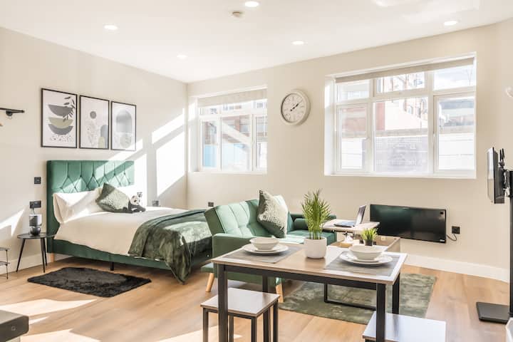 The Green Docks Studio - Aéroport de Londres City (LCY)