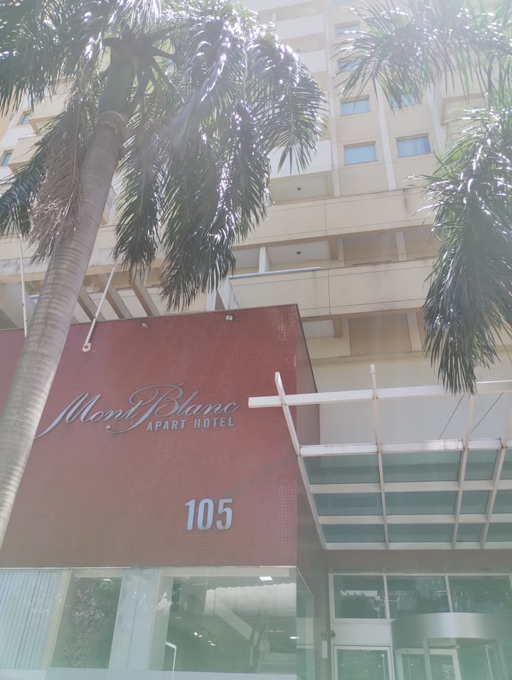 Mont Blanc Apart Hotel - Quarto Luxoso - Duque de Caxias