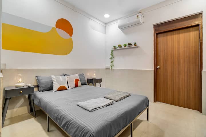 Liza Spacious 1bhk @ Bandra West Off Linking Road - Mumbai