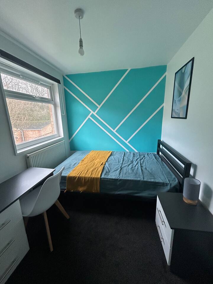 6 Bed House, Sleeps 6, City Central, Parking - Sheffield, UK