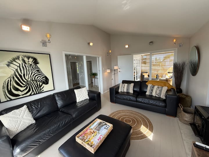 Merivale - A Walk To The City - Christchurch