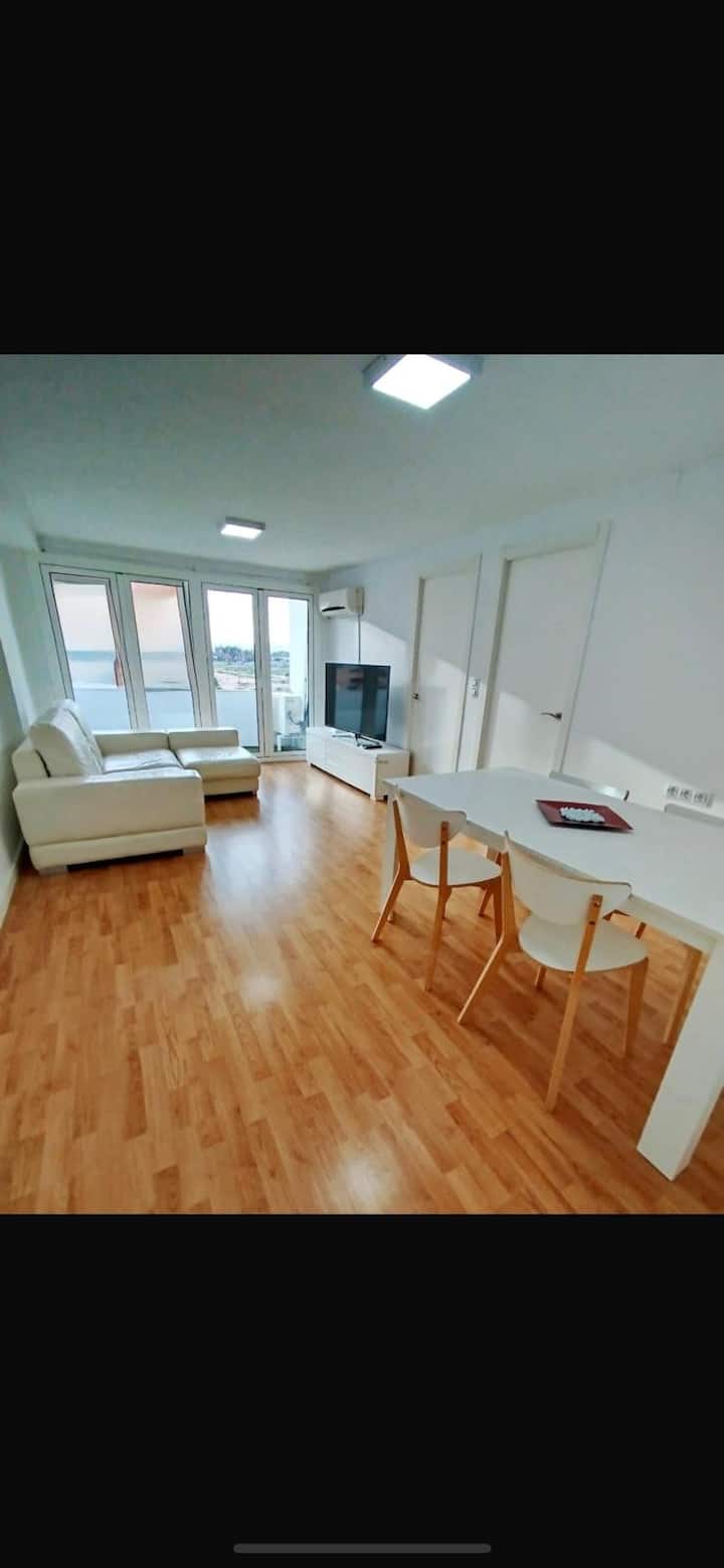 Lovely Apartment In Valencia Near Center & Airport - Aéroport de Valence (VLC)