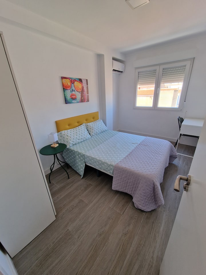 Habitación Cama Doble Alfarooms - Albacete