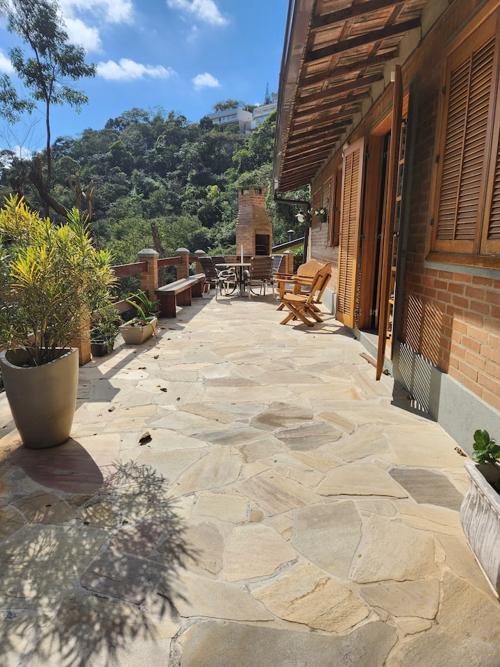 Casa De Condomínio Espaçosa E Com Vista - Petrópolis