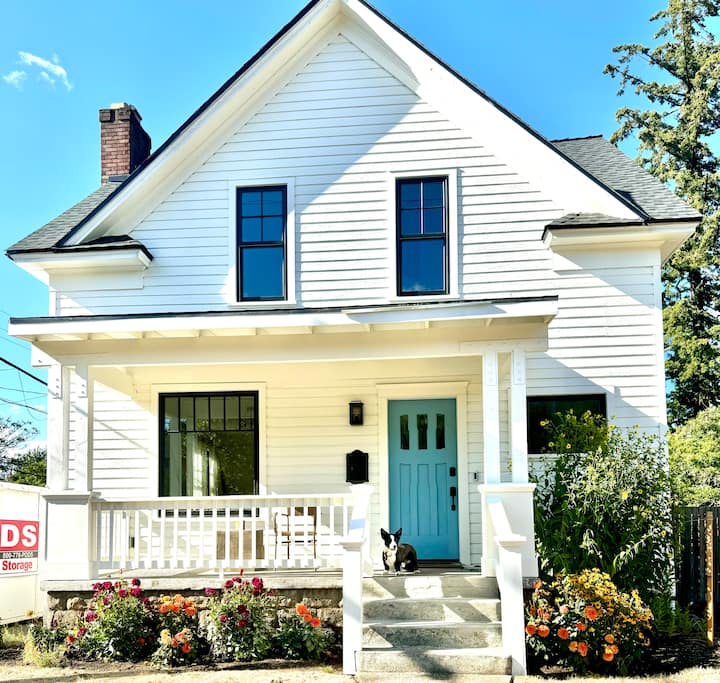 Prime Campus Area- 5br Includes 2 Suites +3 1/2 Ba - Eugene, OR