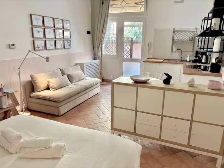 Minibo Apartment • Monolocale Comfort Zona Fiera - Bologna