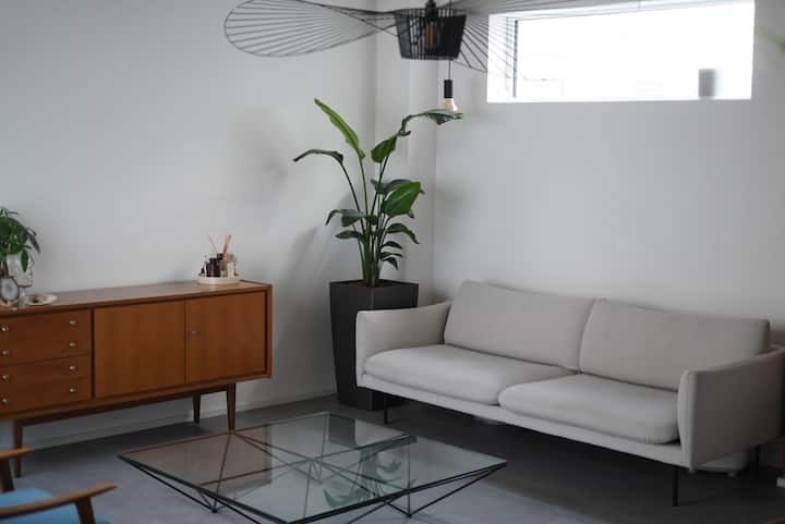 Zentrale Schöne 2 Zimmerwohnung. - Karlsruhe