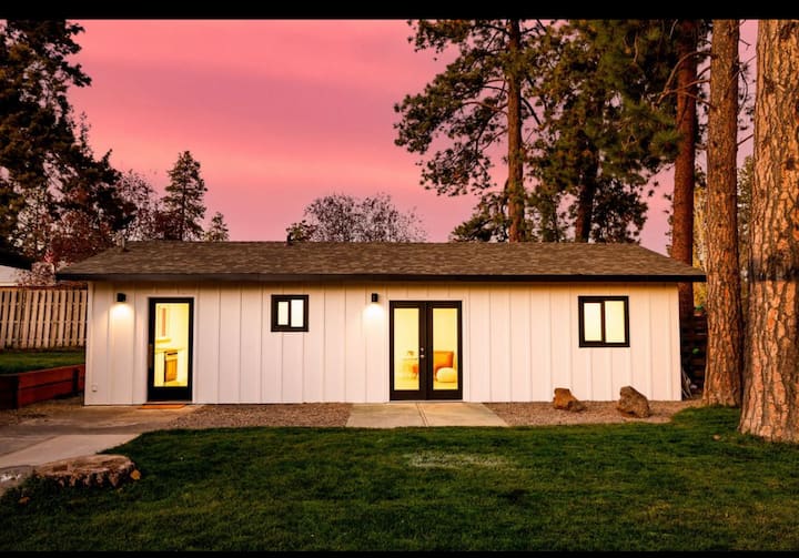 Cozy Backyard Dig In Bend - 本德