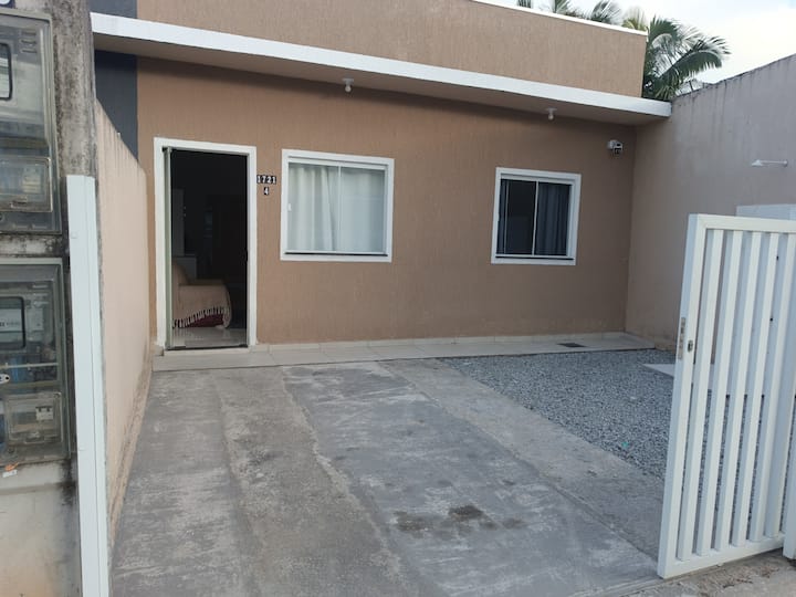 Casa Em Matinhos Perto Da Praia - Matinhos